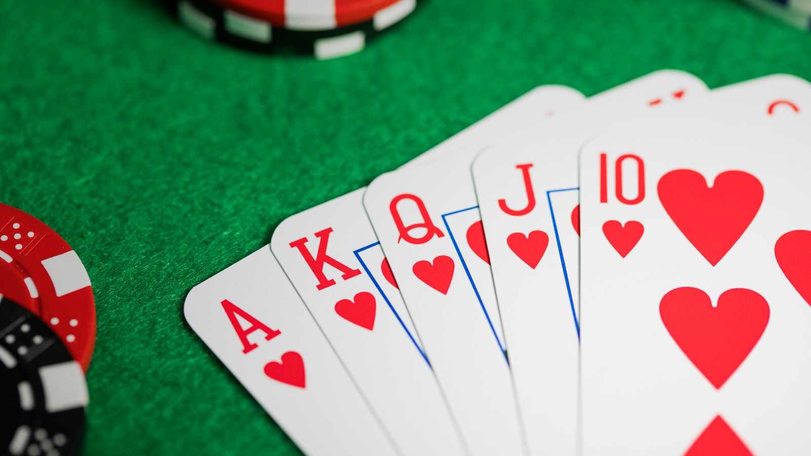 Poker Hands: A Complete Guide to Winning Combinations